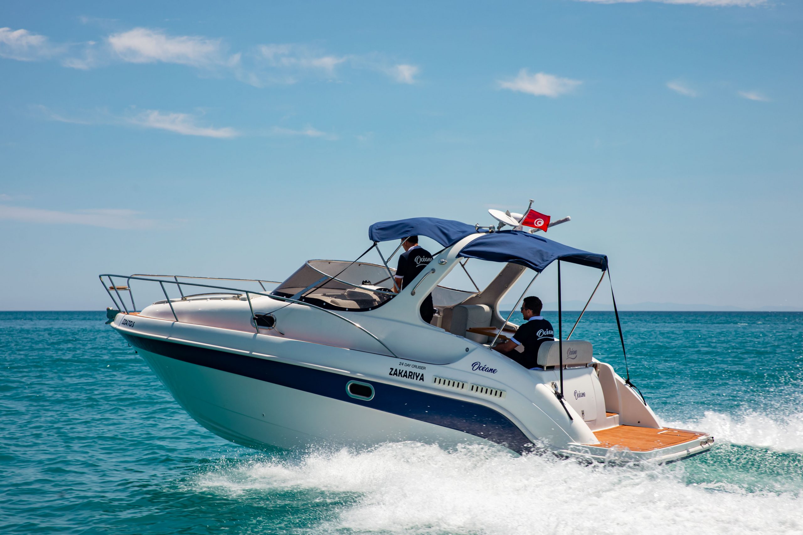 24 Day Cruiser - Bateau hors bord ou Inbord à vendre en Tunisie